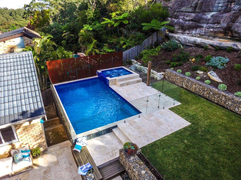 Rock Edge - Regal Pools & Landscapes