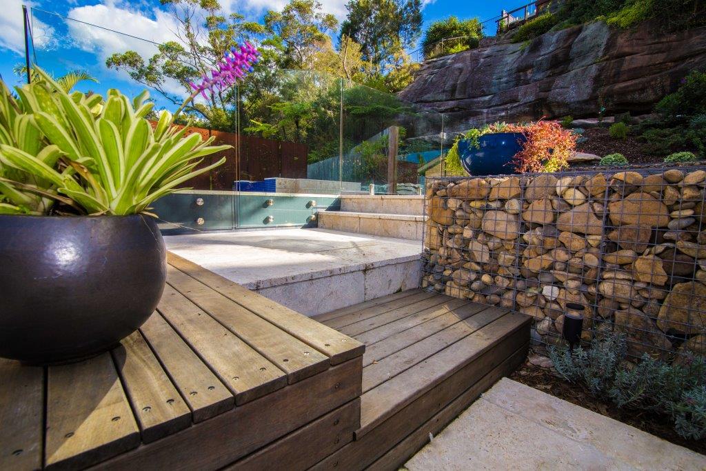 Rock Edge - Regal Pools & Landscapes